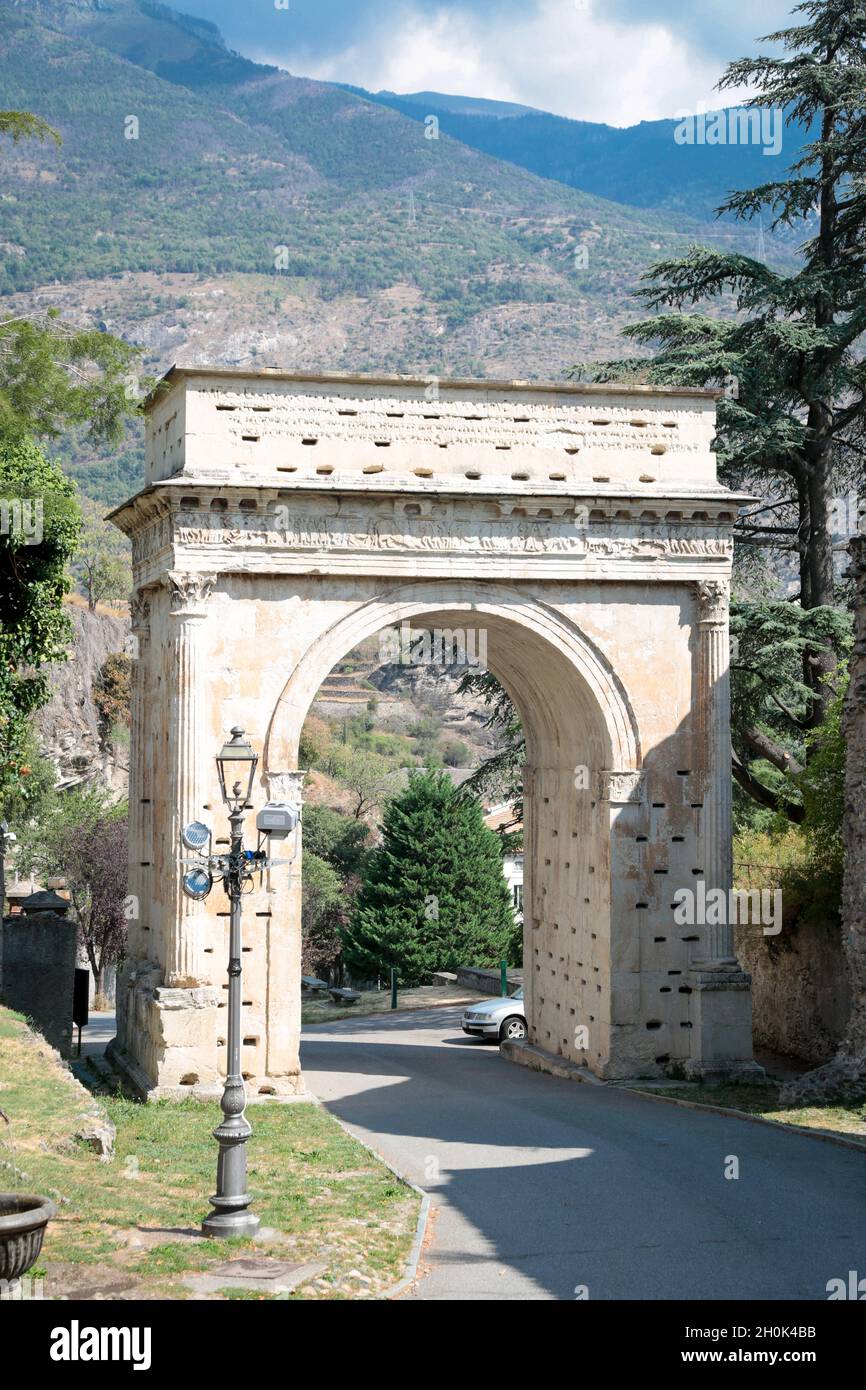 Susa, Segusium, with its historical arc of Augustus and roman ruins, in ...