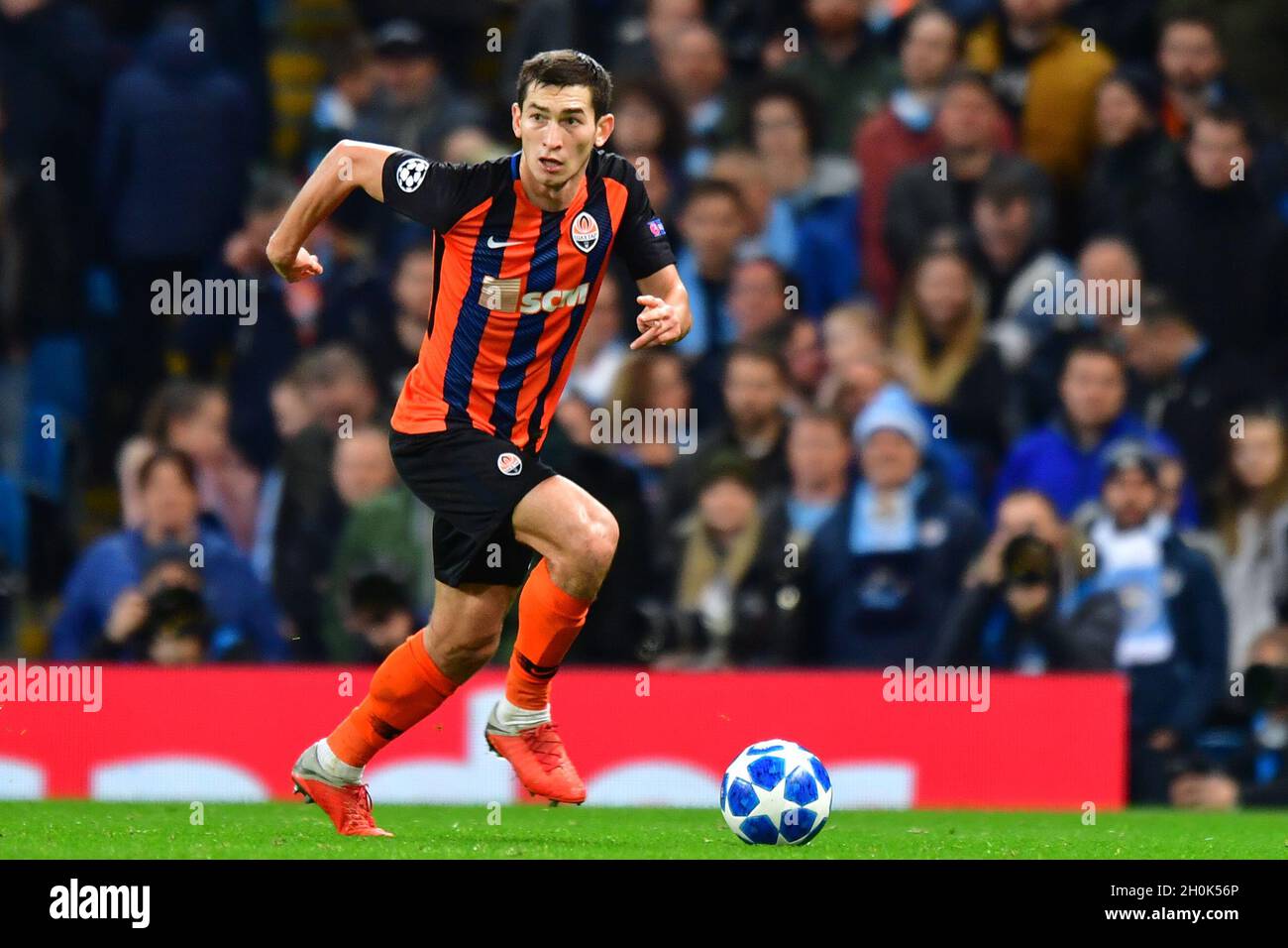 Shakhtar Donetsk’s Taras Stepanenko Stock Photo - Alamy