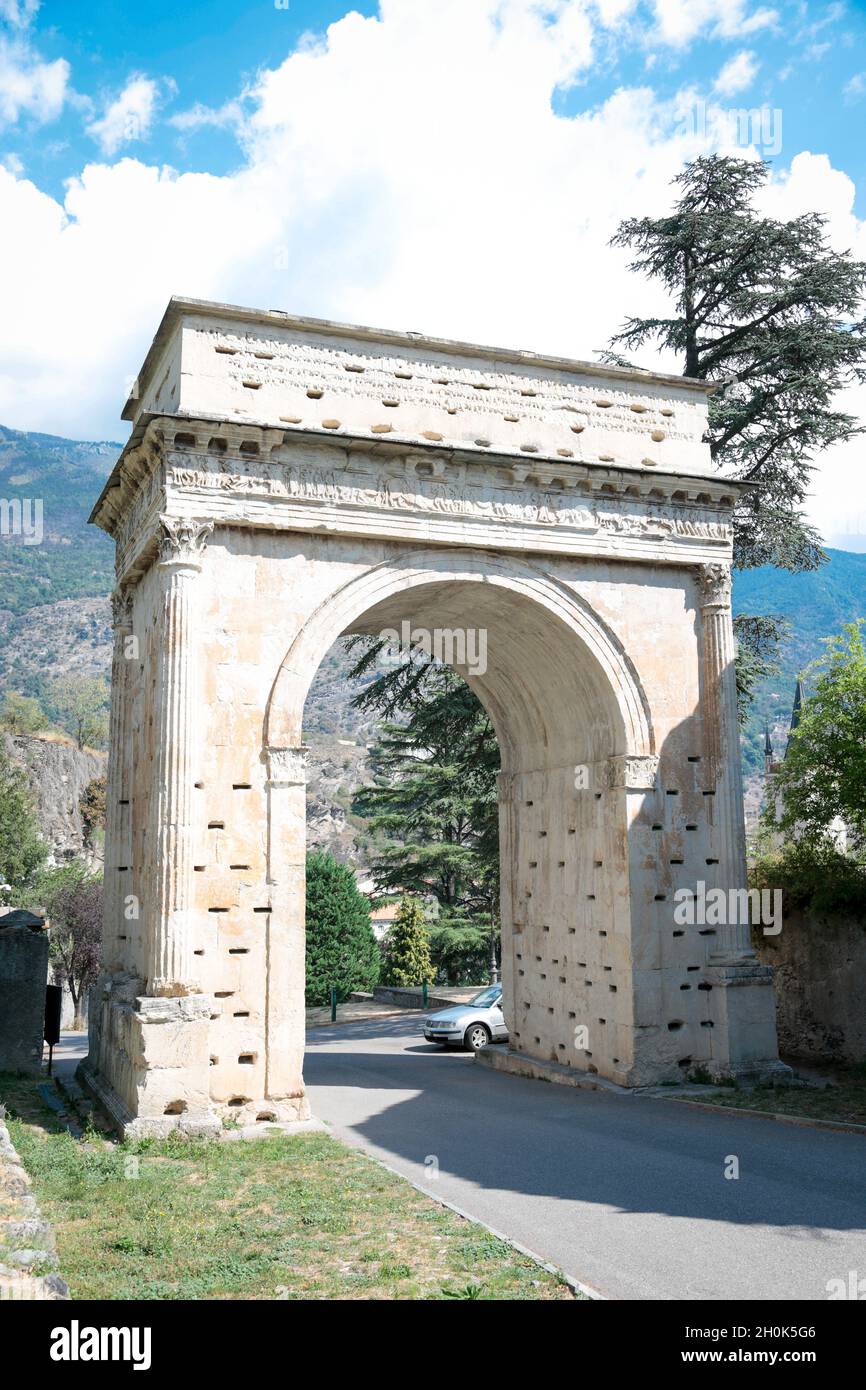 Susa, Segusium, with its historical arc of Augustus and roman ruins, in ...