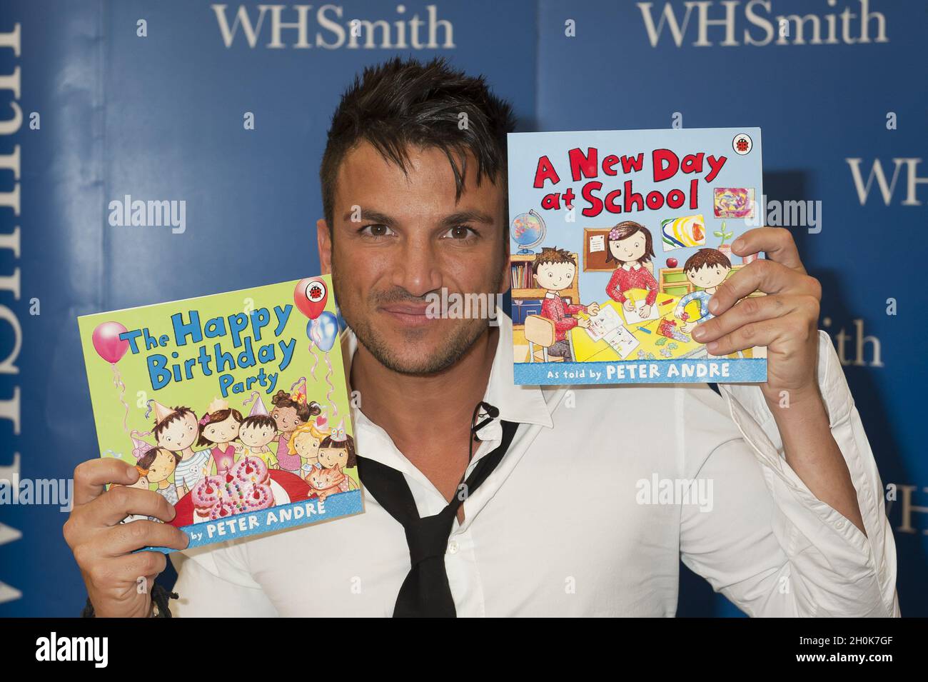 Peter Andre signs his new children's books at WH Smith, Churchill ...
