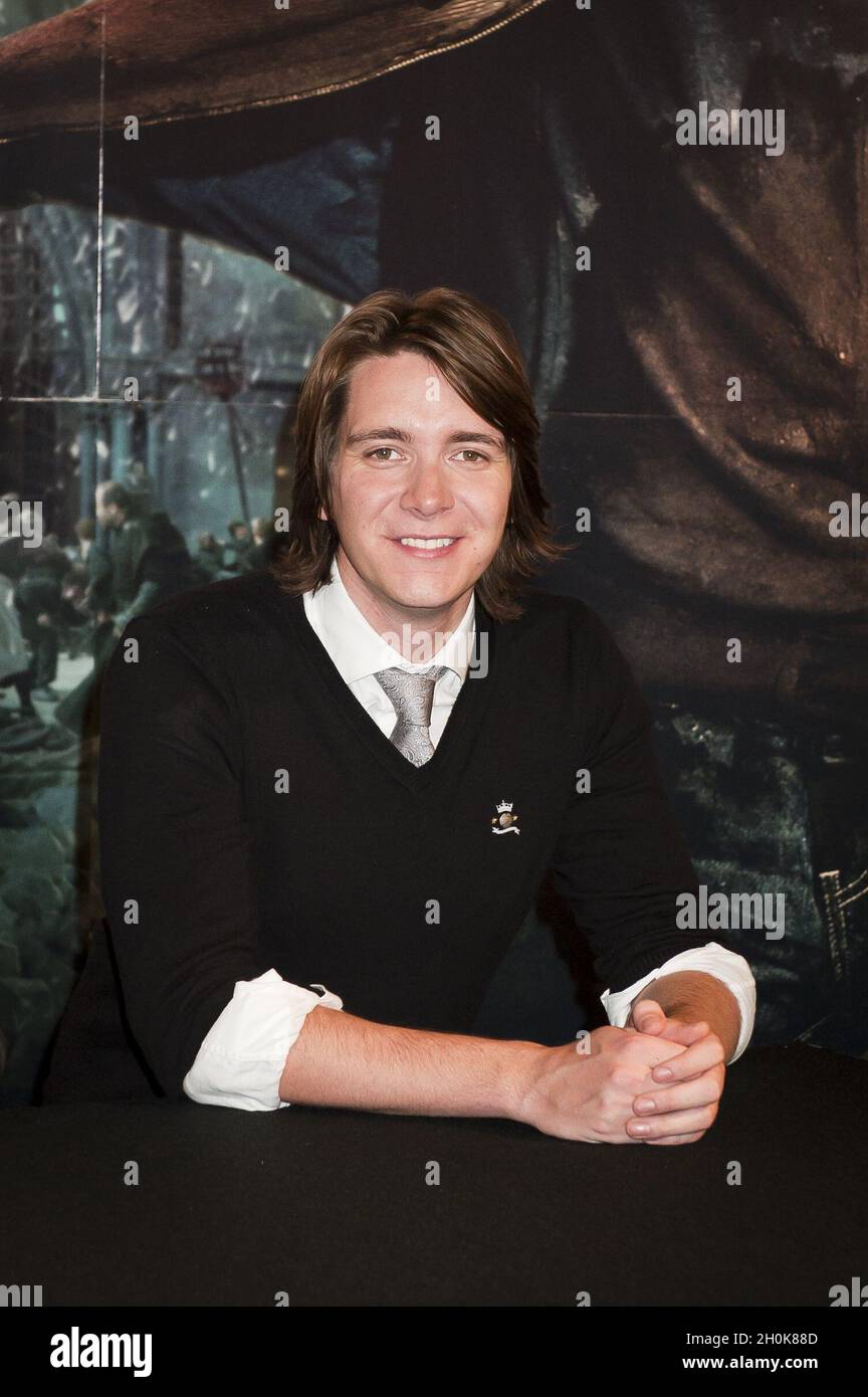 Oliver Phelps attends the Harry Potter and The Deathly Hallows - Part 2 ...