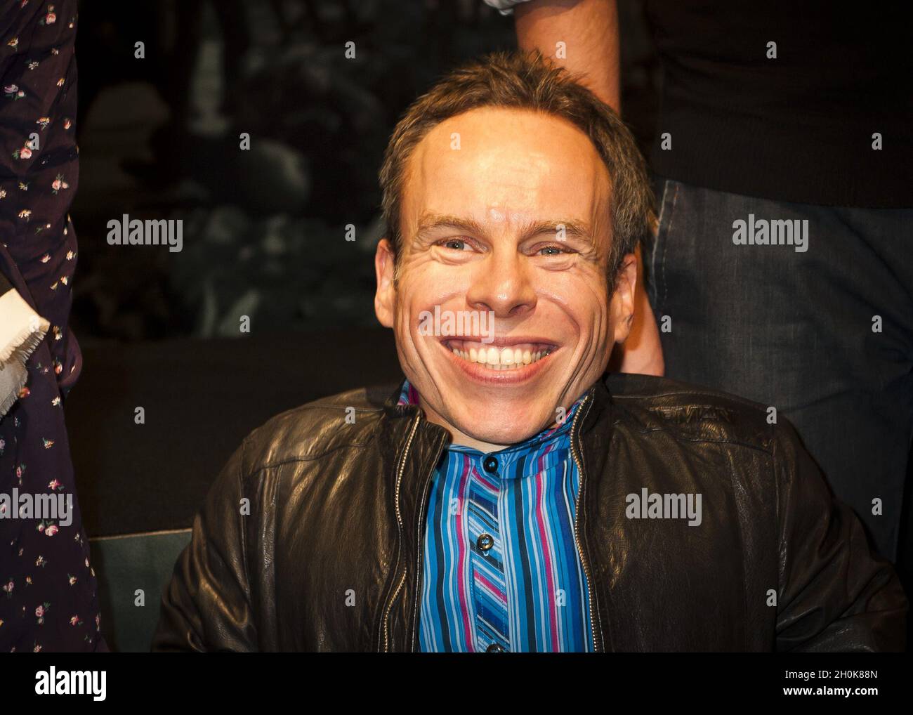 Harry potter warwick davis griphook hi-res stock photography and images ...