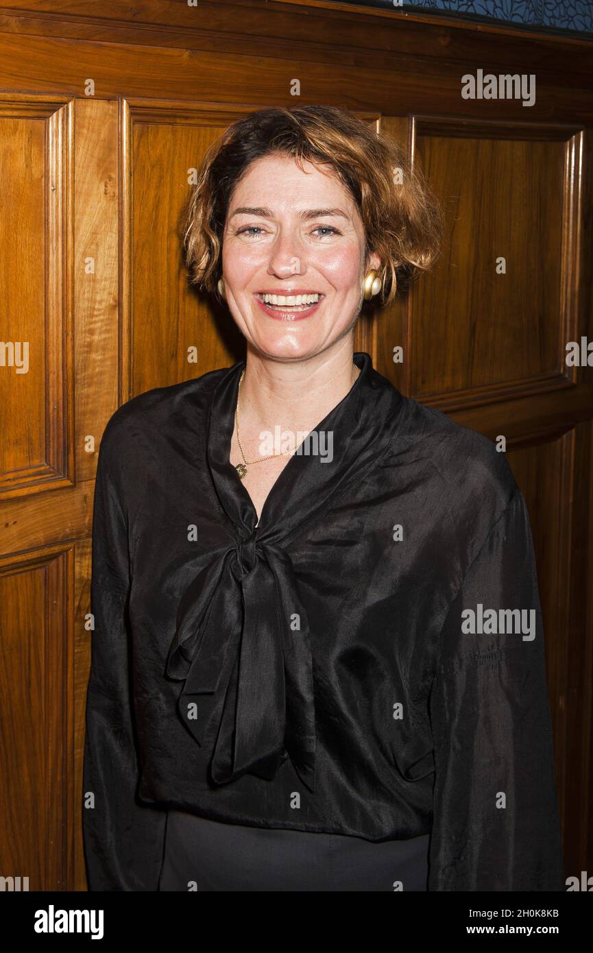 Anna chancellor the browning version hi-res stock photography and ...