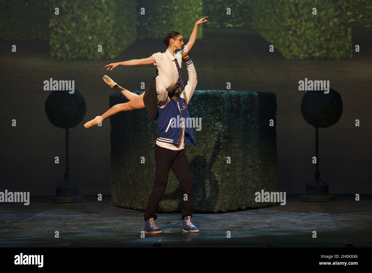 Alison McWhinney of English National Ballet and Leroy Dias Dos Santos ...