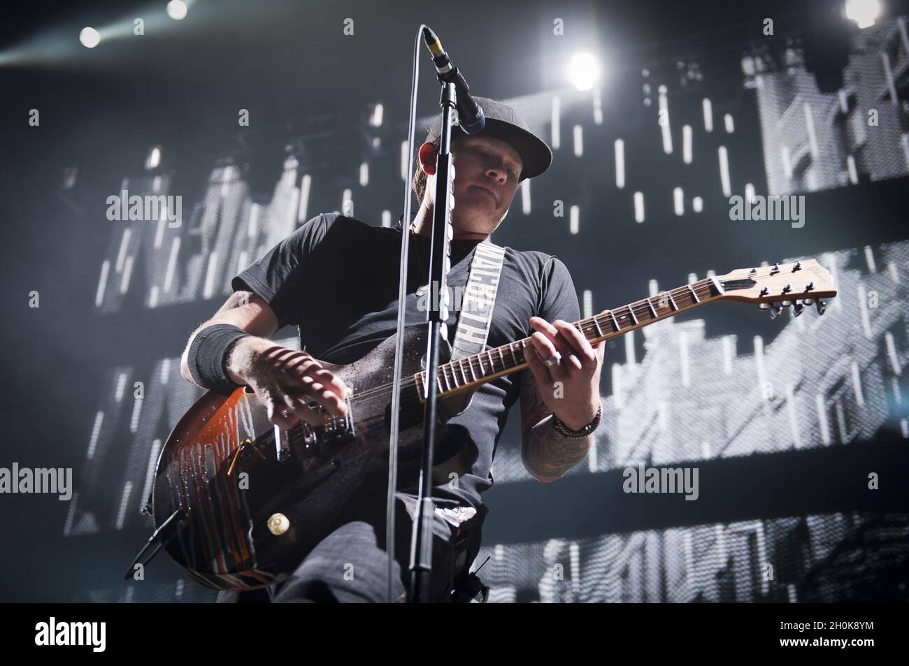 Tom DeLonge of Blink 182 performs on stage at the O2 Arena, London ...