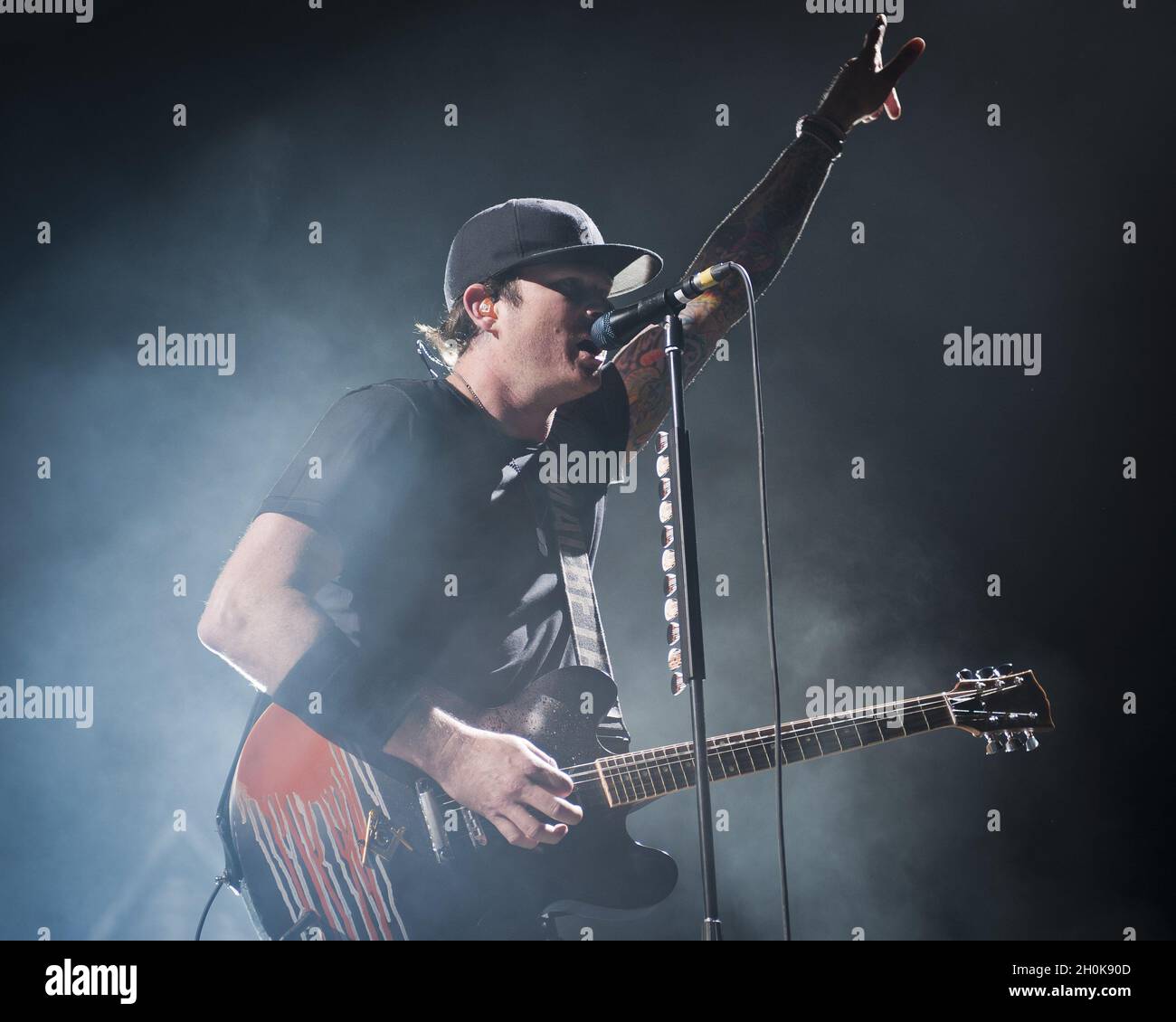 Tom DeLonge of Blink 182 performs on stage at the O2 Arena, London ...