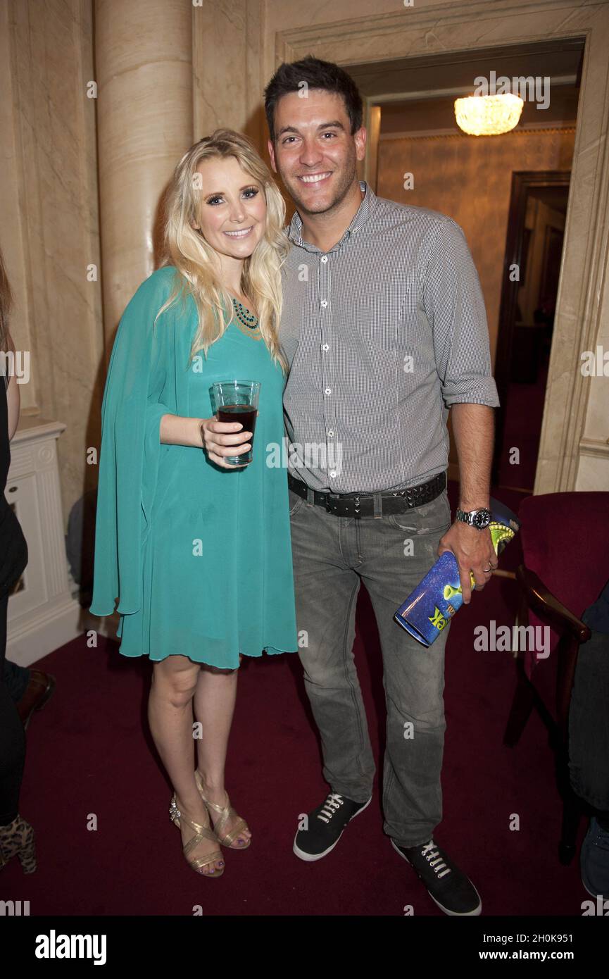 Hollyoaks cast hi-res stock photography and images - Alamy