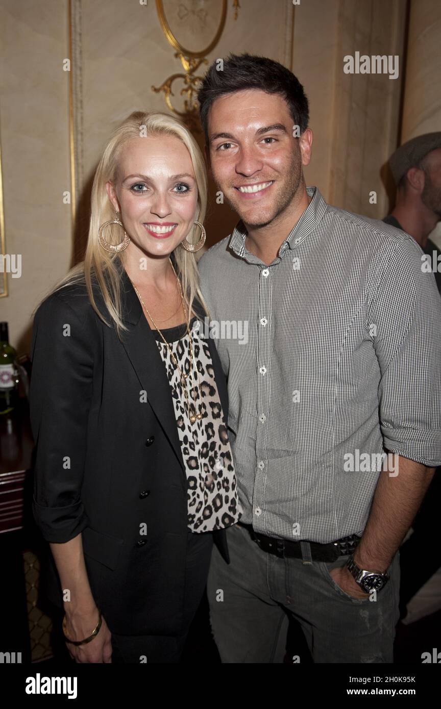 Hollyoaks cast hi-res stock photography and images - Alamy