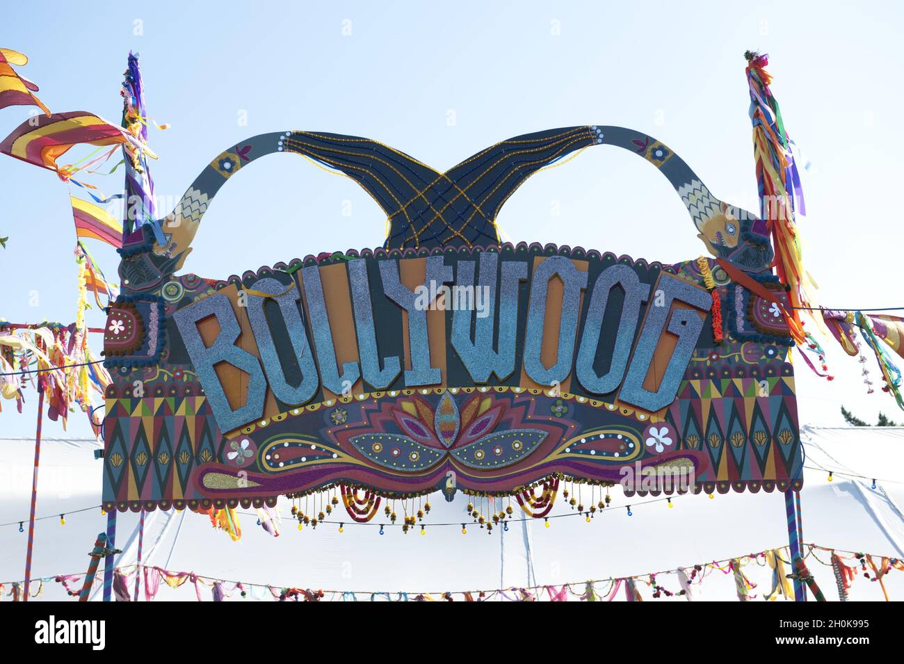 Bollywood sign hi-res stock photography and images - Alamy