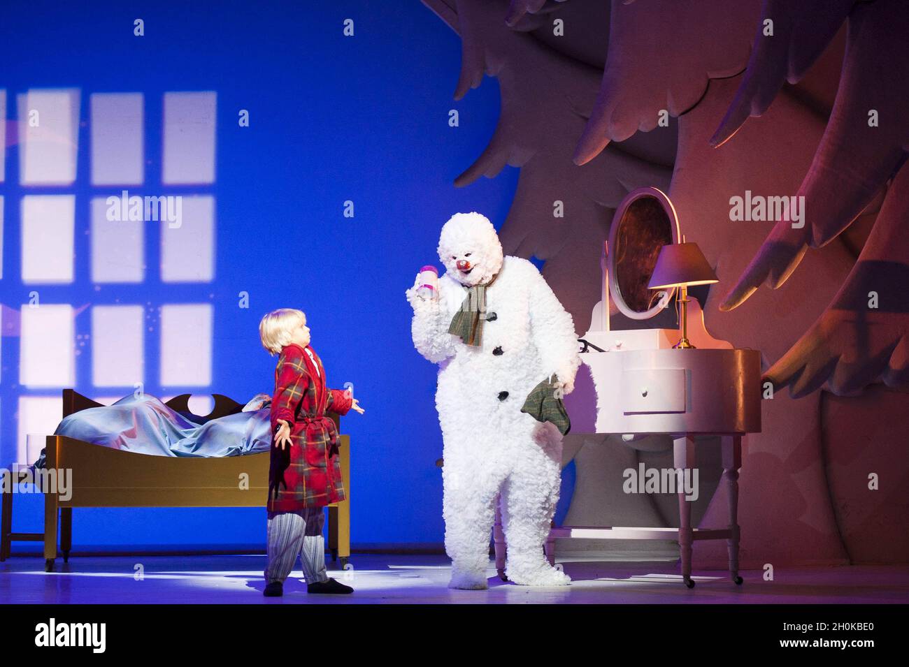 The snowman peacock theatre hi-res stock photography and images - Alamy