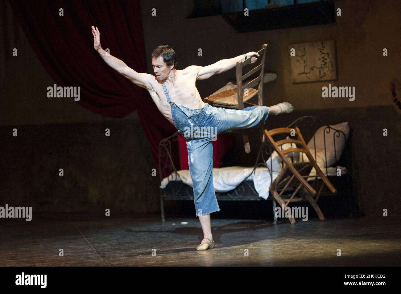 Nicolas Le Riche performs Le Jeune Homme et La Mort as part of English ...