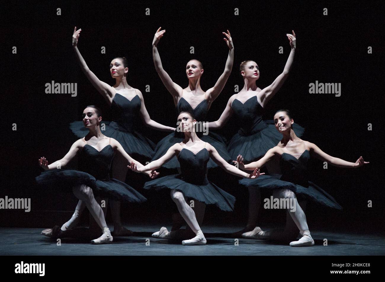 English National Ballet dancers perform Etudes as part of "Ecstasy ...