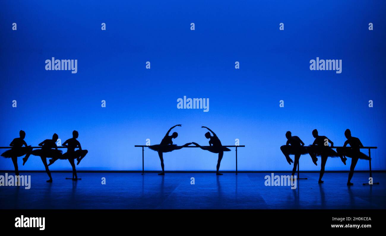 English National Ballet dancers perform Etudes as part of "Ecstasy ...
