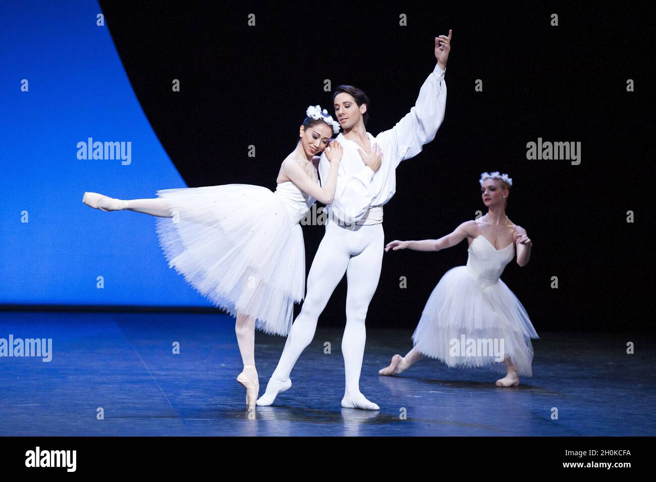 English National Ballet dancers perform Etudes as part of "Ecstasy ...