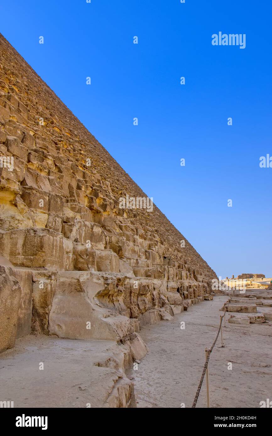 Great Pyramid of Giza in Kairo, Egypt Stock Photo - Alamy