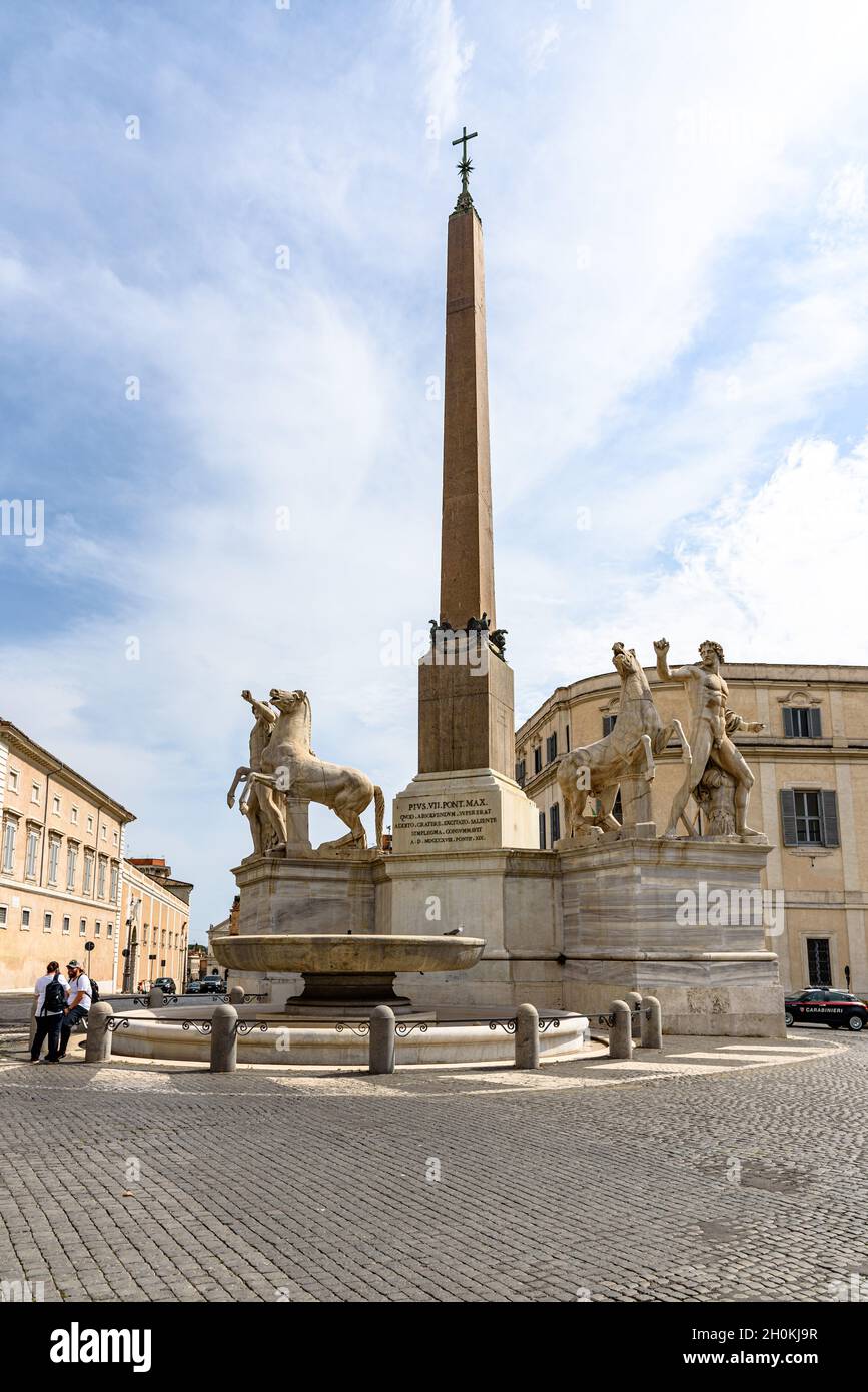 Fountain of dioscuri hi-res stock photography and images - Alamy