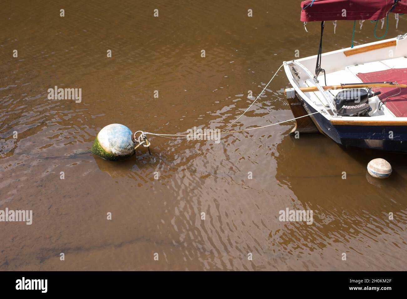 Moring boats hi-res stock photography and images - Alamy