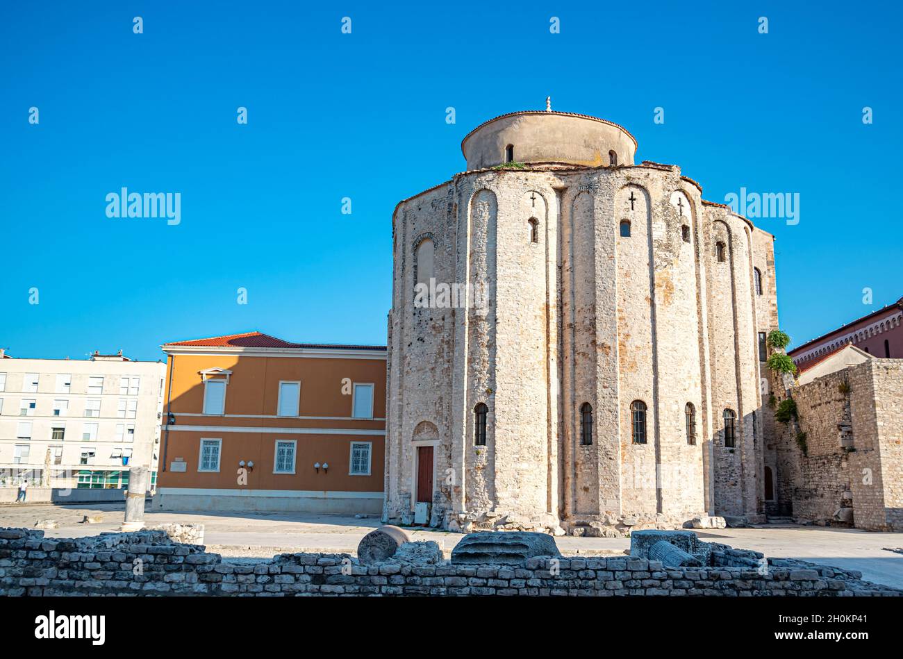Ancient building in the central part of Zadar, Croatia Stock Photo - Alamy