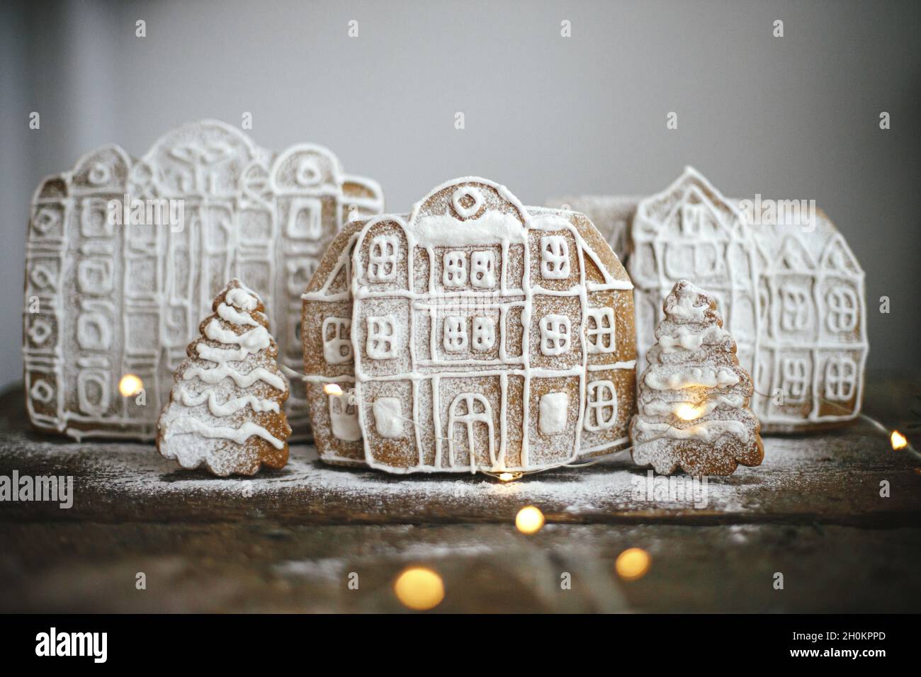 Merry Christmas and Happy Holidays! Christmas gingerbread houses and ...