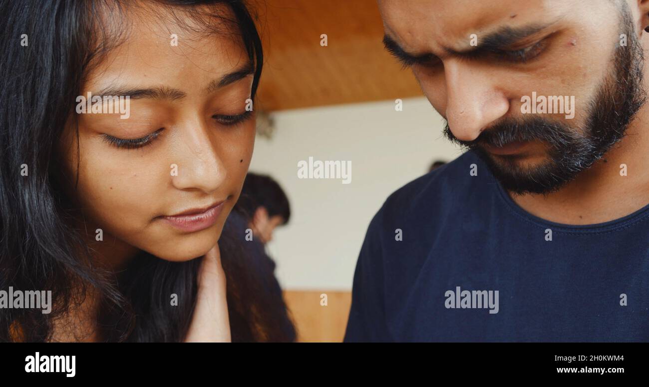 Face expression indian couple hi-res stock photography and images - Alamy