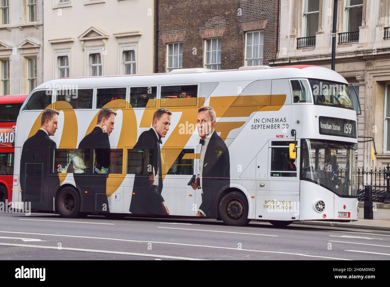 James Bond 'No Time To Die' on a London bus. London, UK 13 October 2021 ...
