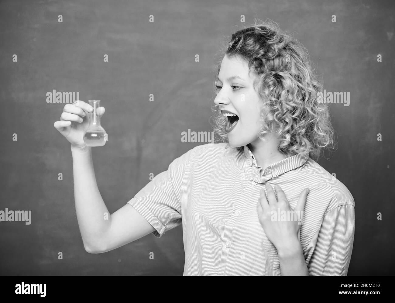 Chemistry lesson. Chemistry lab. Interesting and fascinating. Explore ...