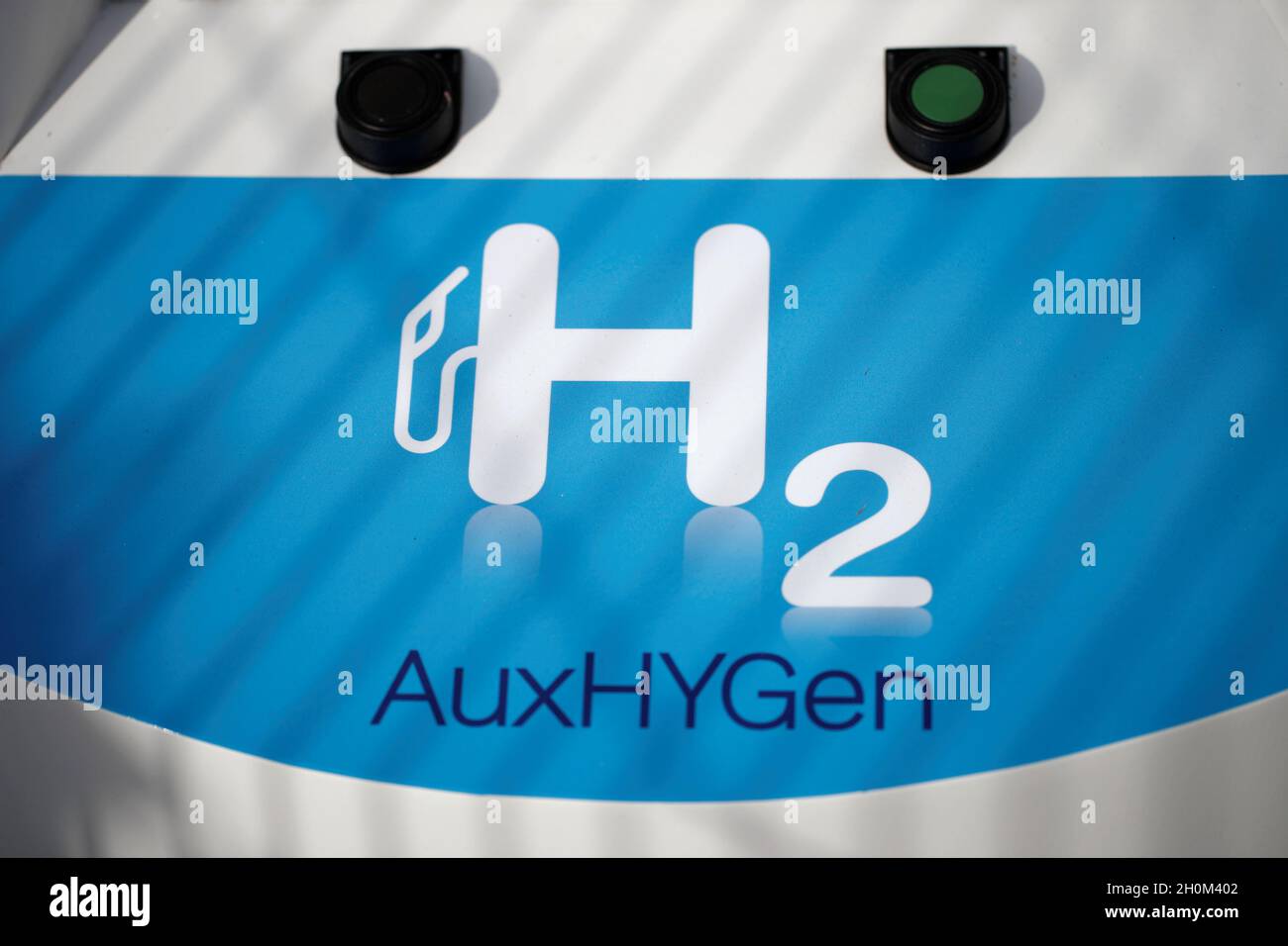 Hynamics hi-res stock photography and images - Alamy