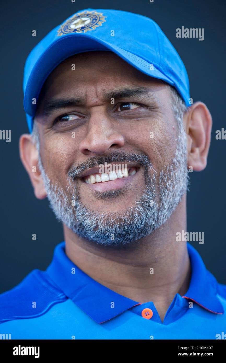 Mahendra Singh Dhoni Images