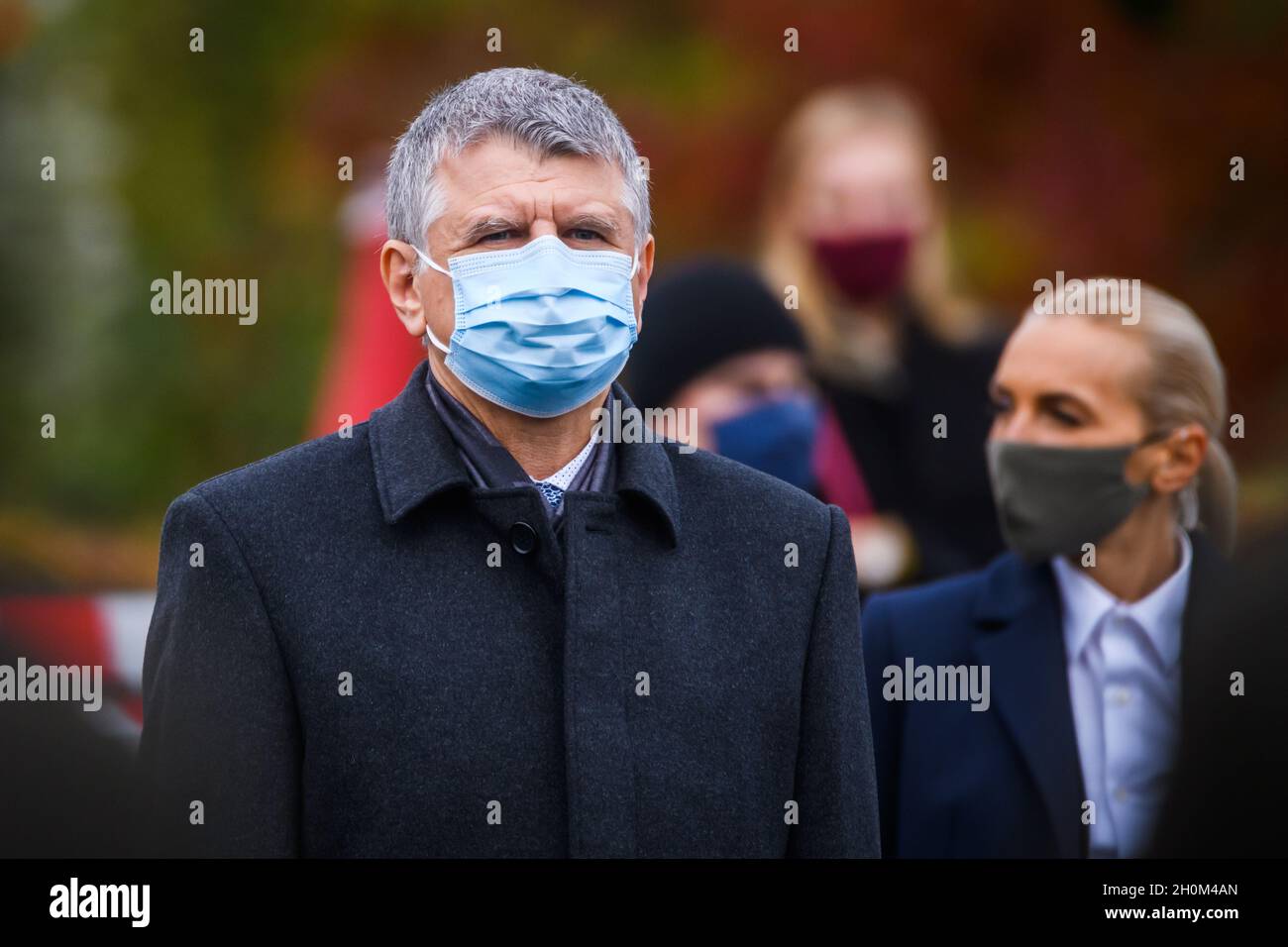 Flower laying ceremony monument hi-res stock photography and images - Alamy