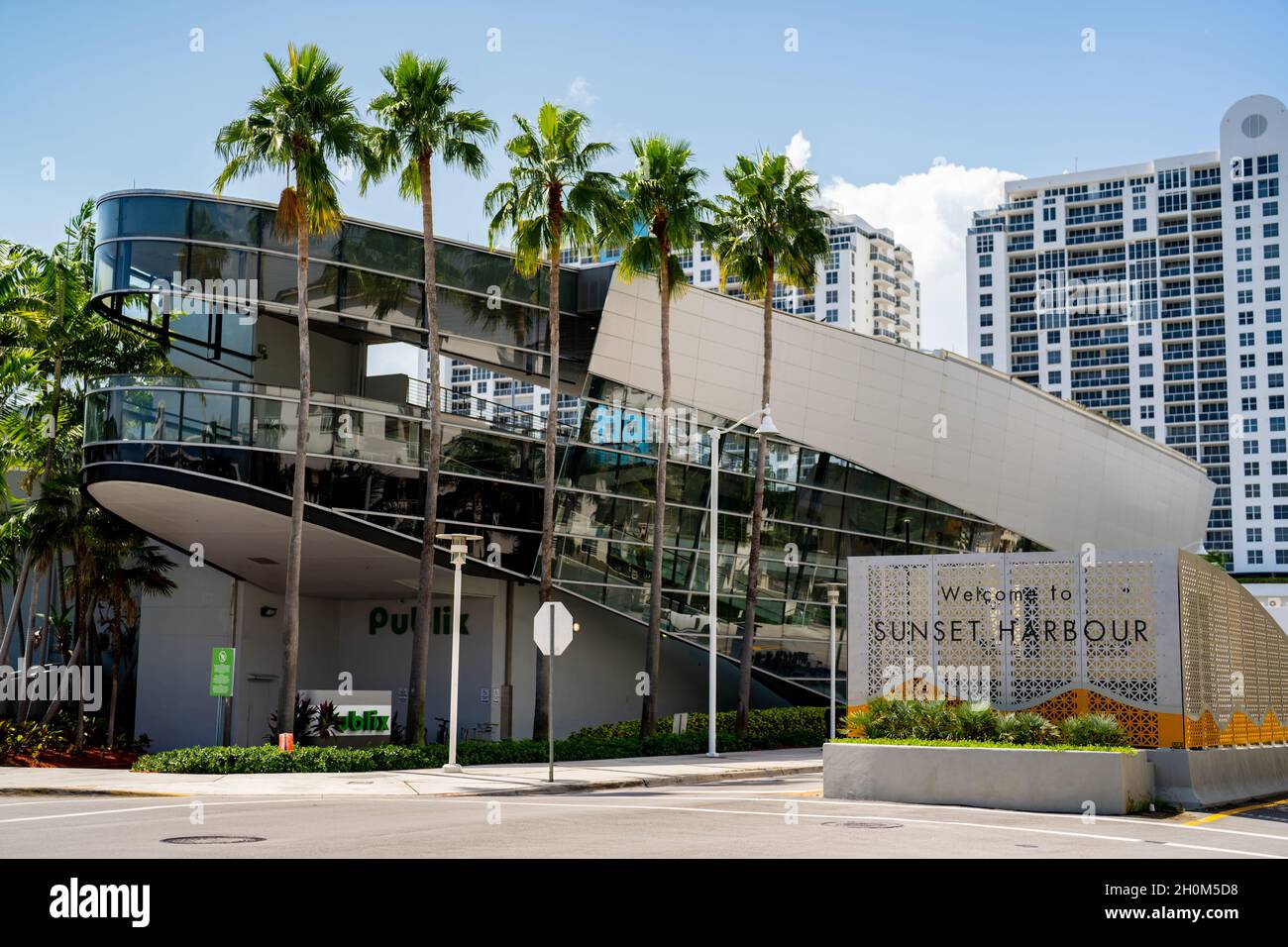 Welcome to miami beach sign hi-res stock photography and images - Alamy