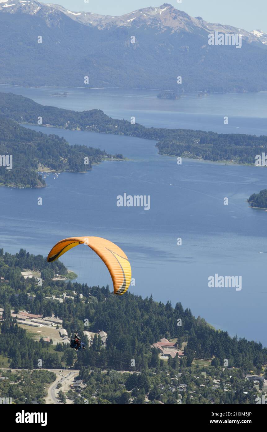 Extreme sport, paragliding flying landscape Stock Photo - Alamy