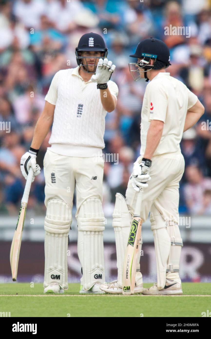 England’s Dawid Malan speaks with England’s Dominic Bess Stock Photo ...