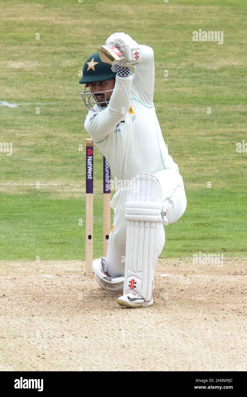 Pakistan’s Shadab Khan bats Stock Photo - Alamy