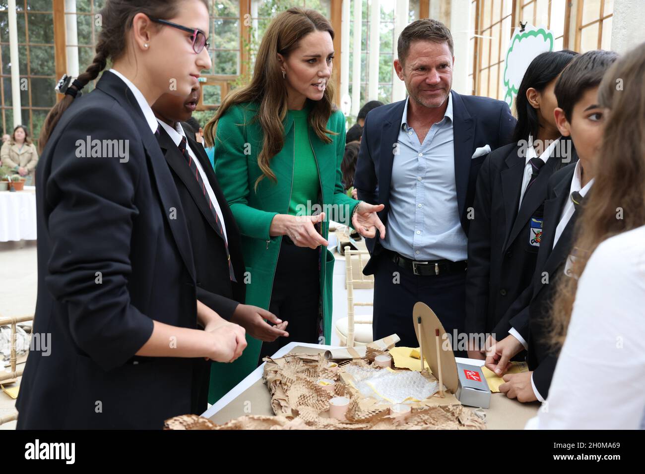 The Duchess of Cambridge with TV presenter Steve Backshall MBE and ...
