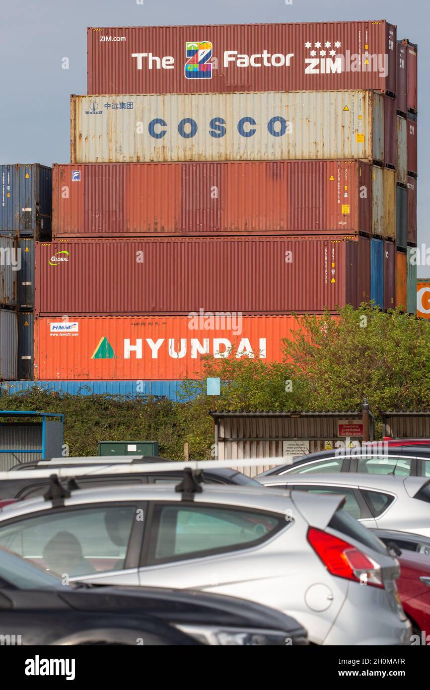 Shipping containers backlog in docks hi-res stock photography and ...