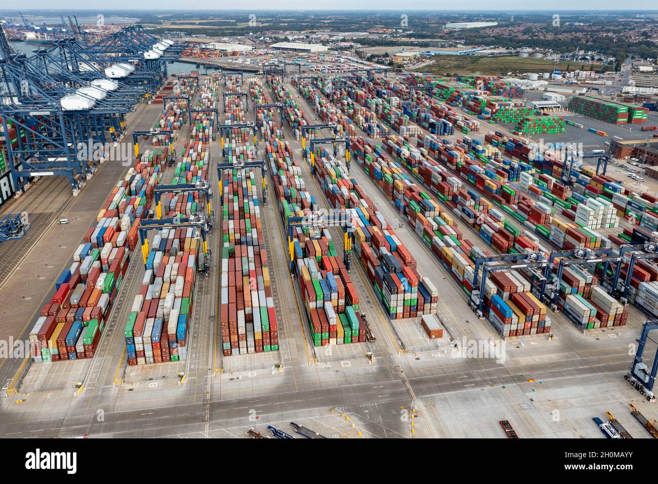 Shipping containers backlog in docks hi-res stock photography and ...