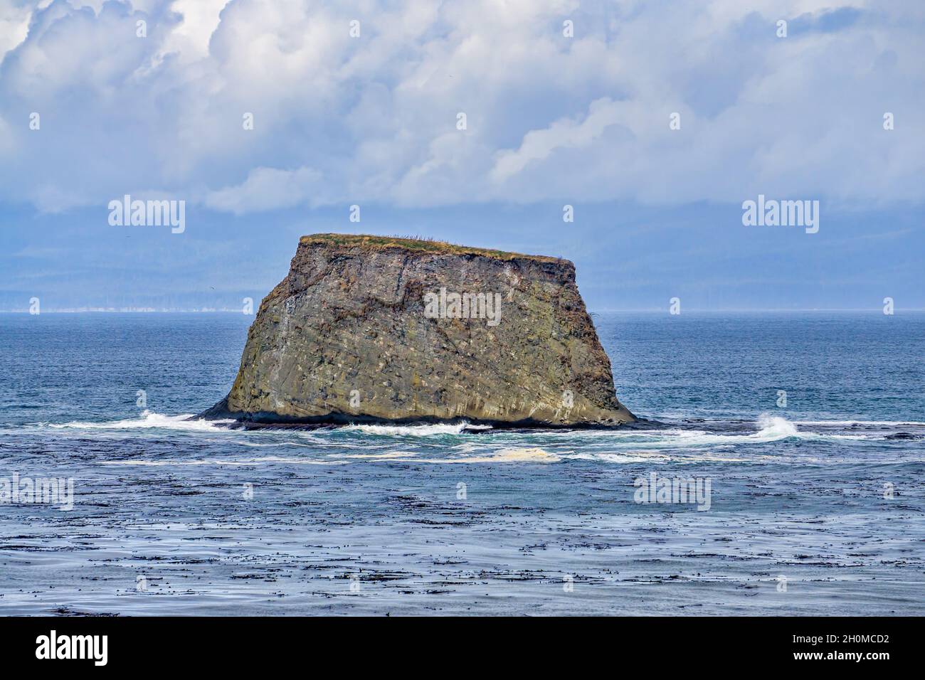 Offshore land formations at Neah Bay in Washington State Stock Photo ...