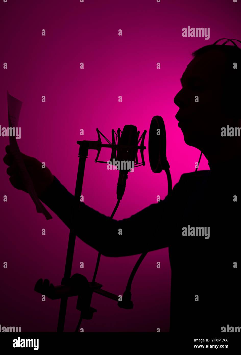 Radio voice overs hi-res stock photography and images - Alamy