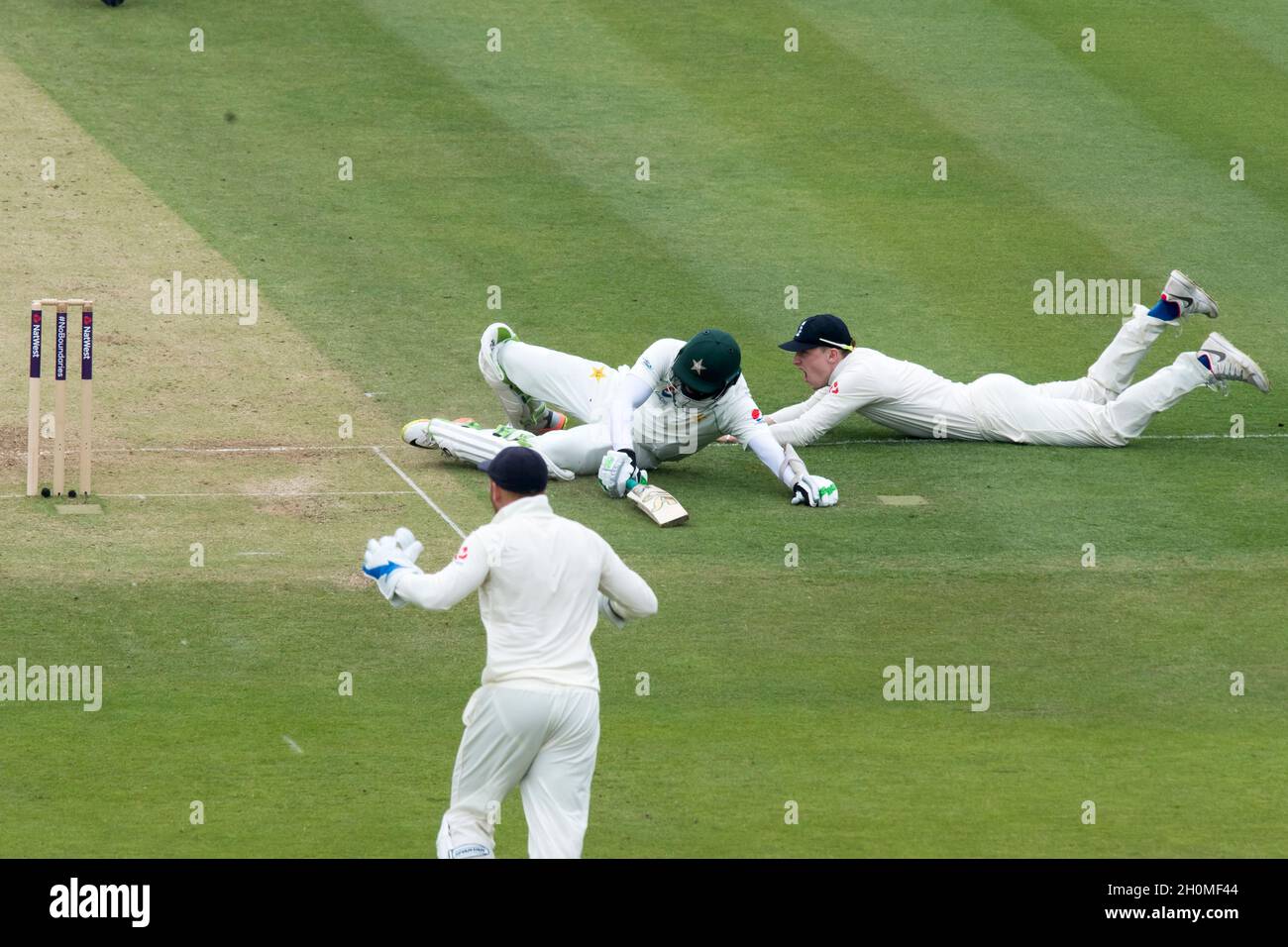 Dom bess test hi-res stock photography and images - Alamy