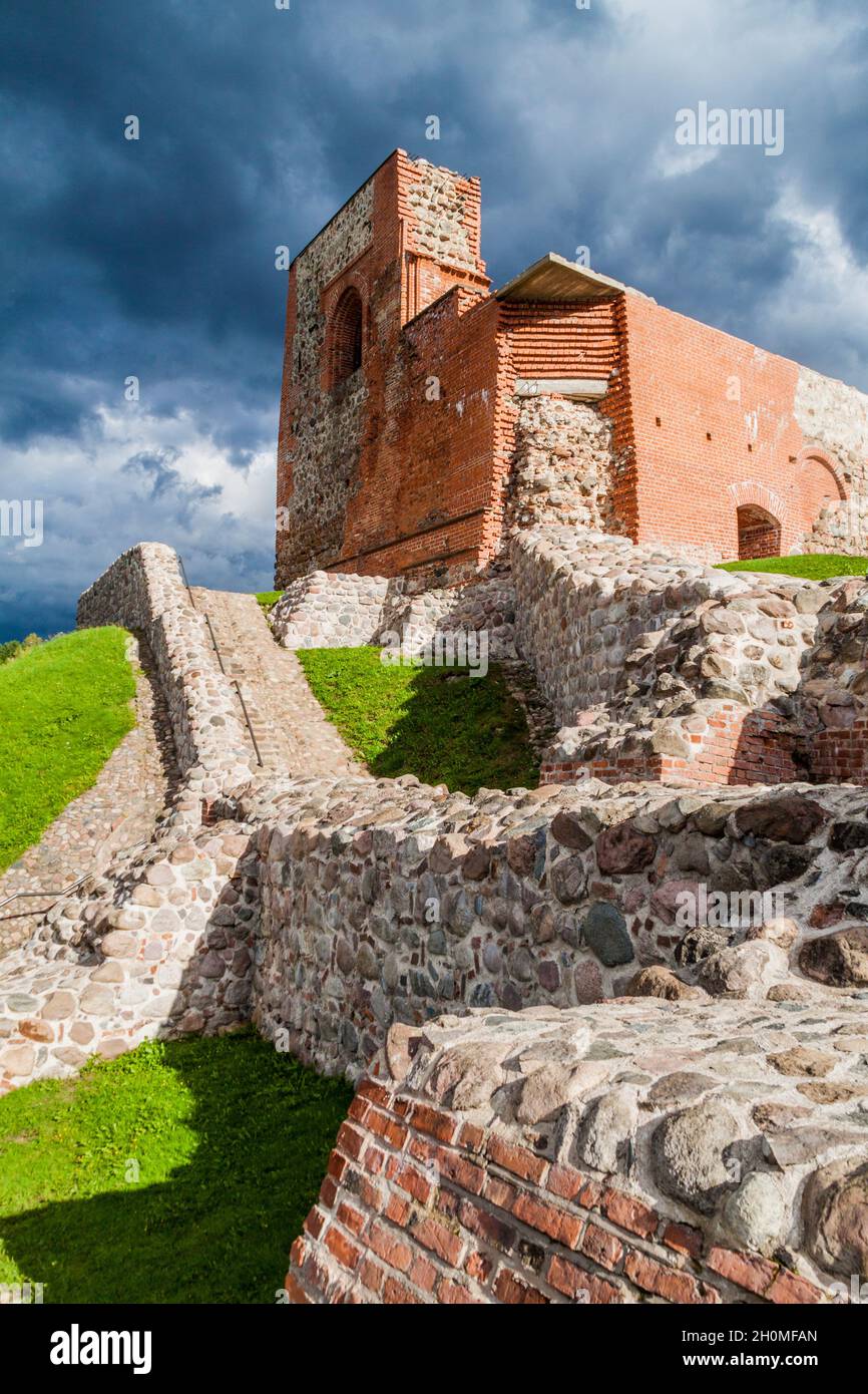 Ruins keep upper castle hi-res stock photography and images - Alamy