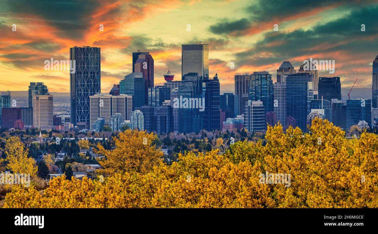 Calgary downtown skyline hi-res stock photography and images - Alamy