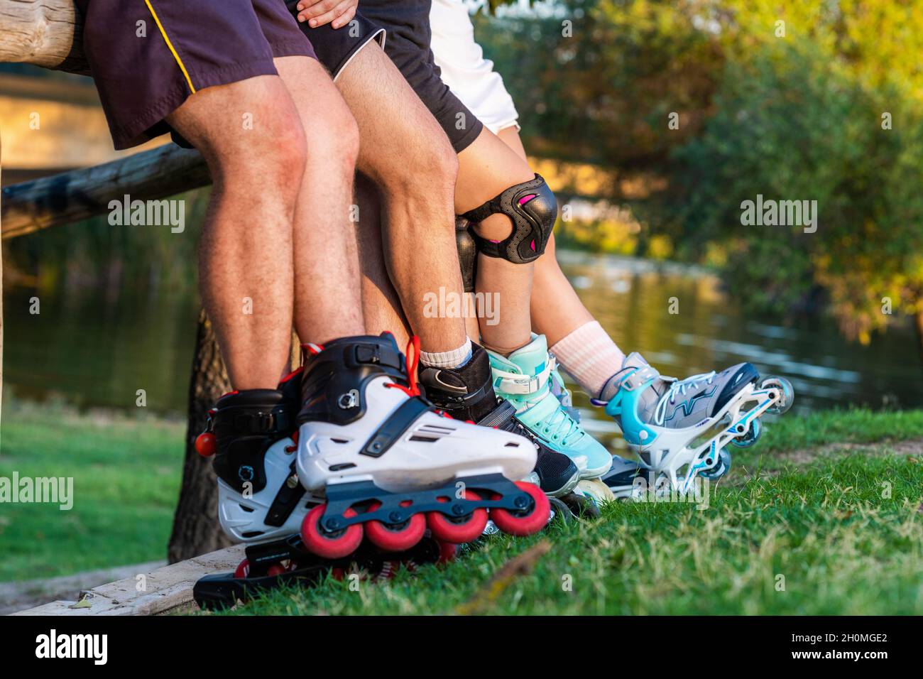 Group people in skate park hi-res stock photography and images - Alamy