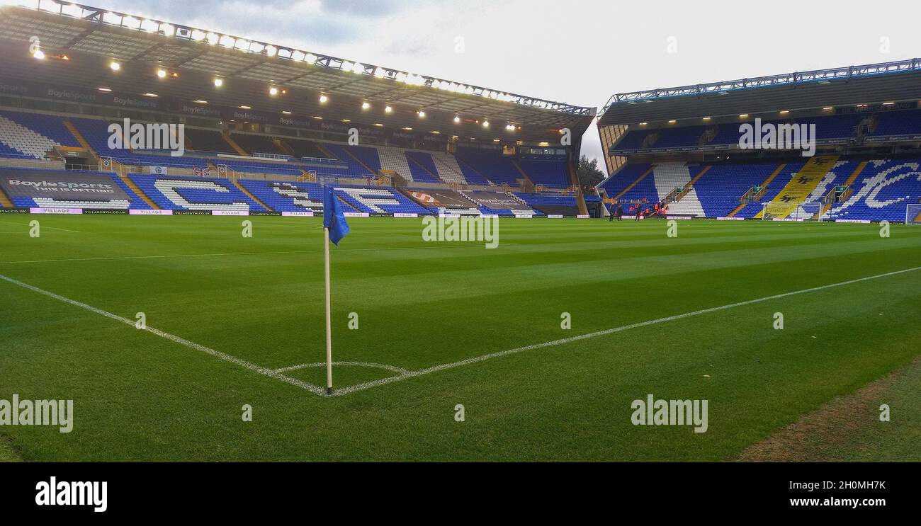 The st andrews trillion trophy stadium hi-res stock photography and ...
