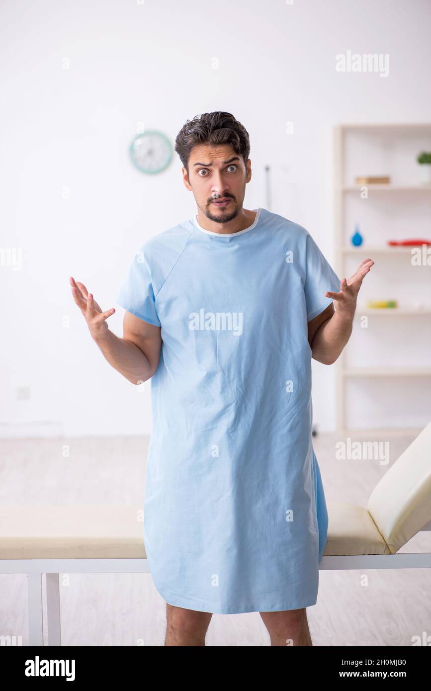 Sad upset waiting boring depressed hi-res stock photography and images ...