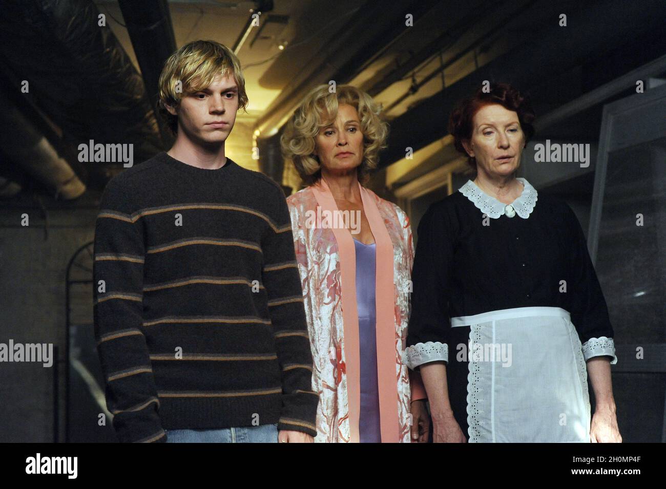 Los Angeles, USA. Evan Peters, Jessica Lange and Connie Britton in ©FX ...