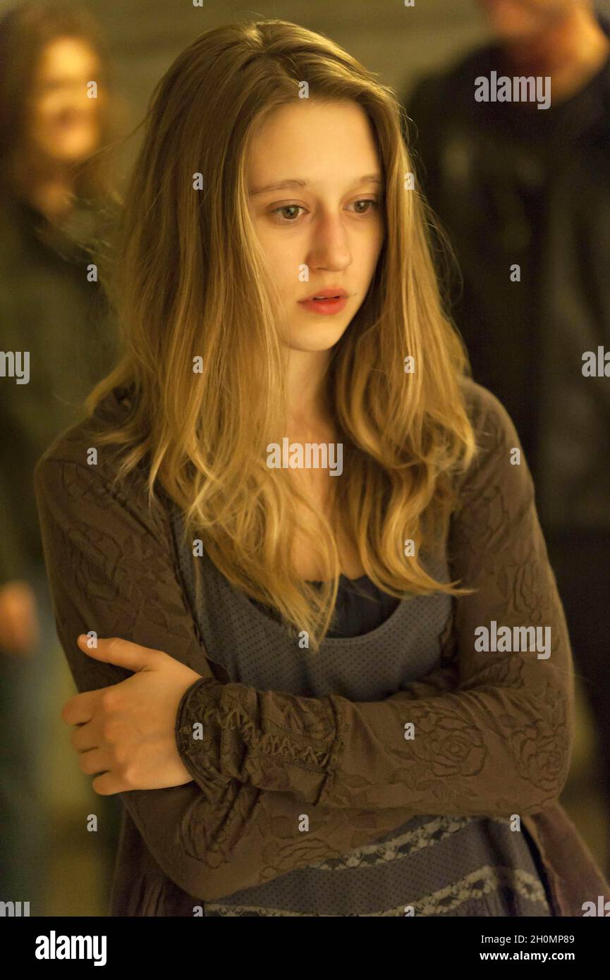 Taissa Farmiga E Harry Estilos 71 Taissa Farmiga Ideas | American