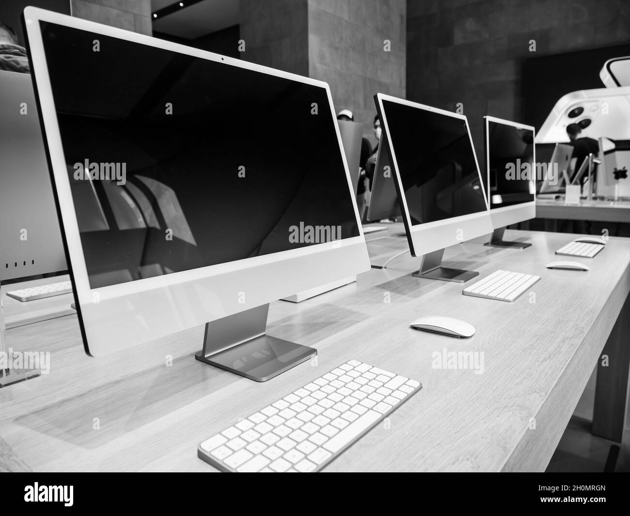 Apple logo on the new iMac colorful 2021 versions the all-in-one ...