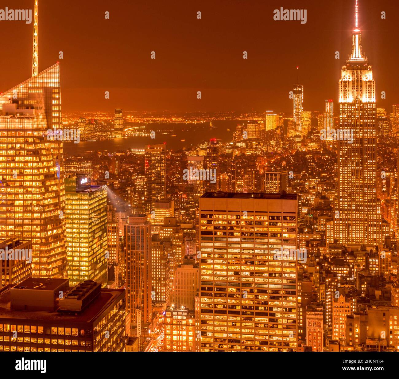 The view of new york manhattan during sunset hours Stock Photo - Alamy