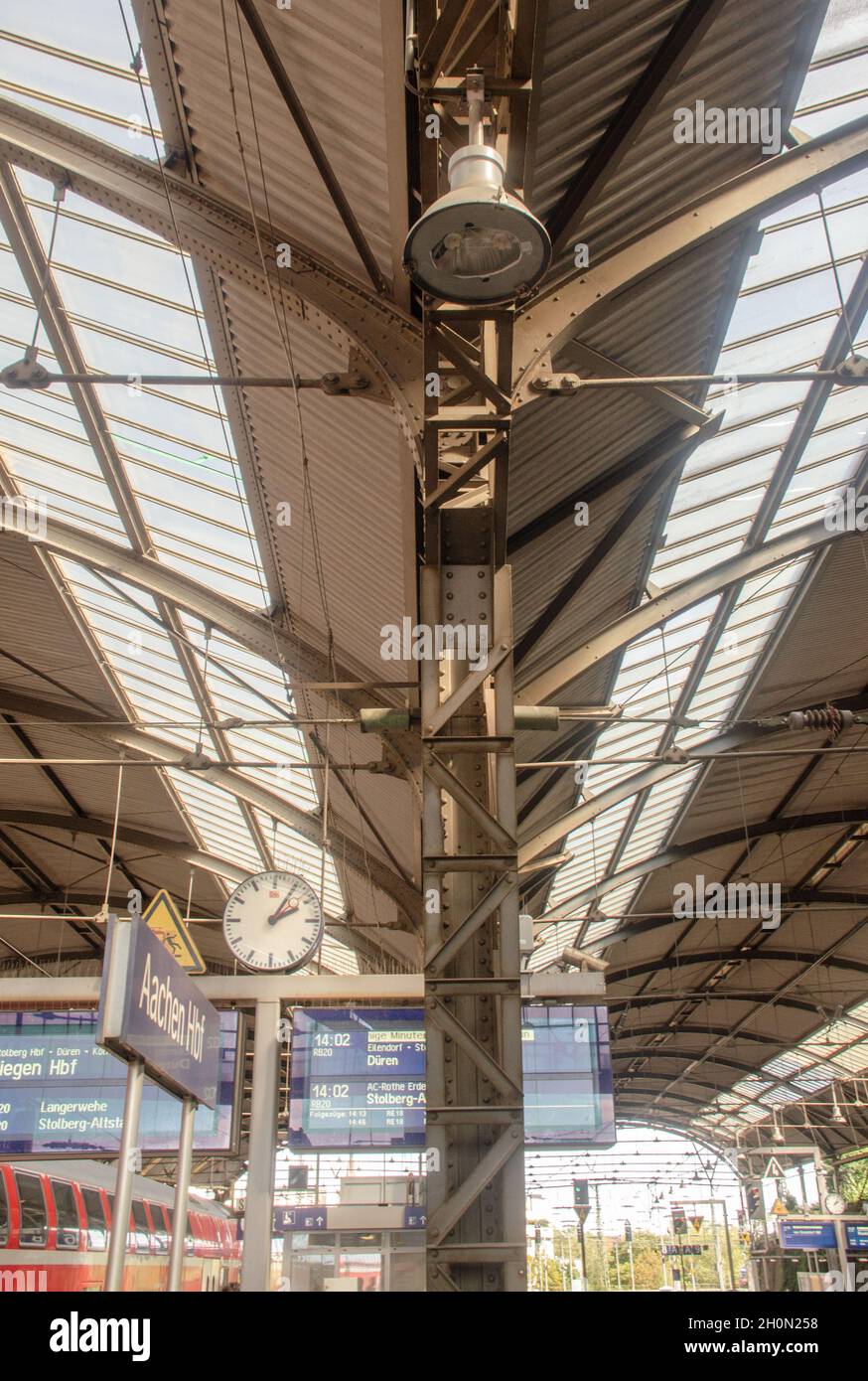 Aachen hauptbahnhof hi-res stock photography and images - Alamy