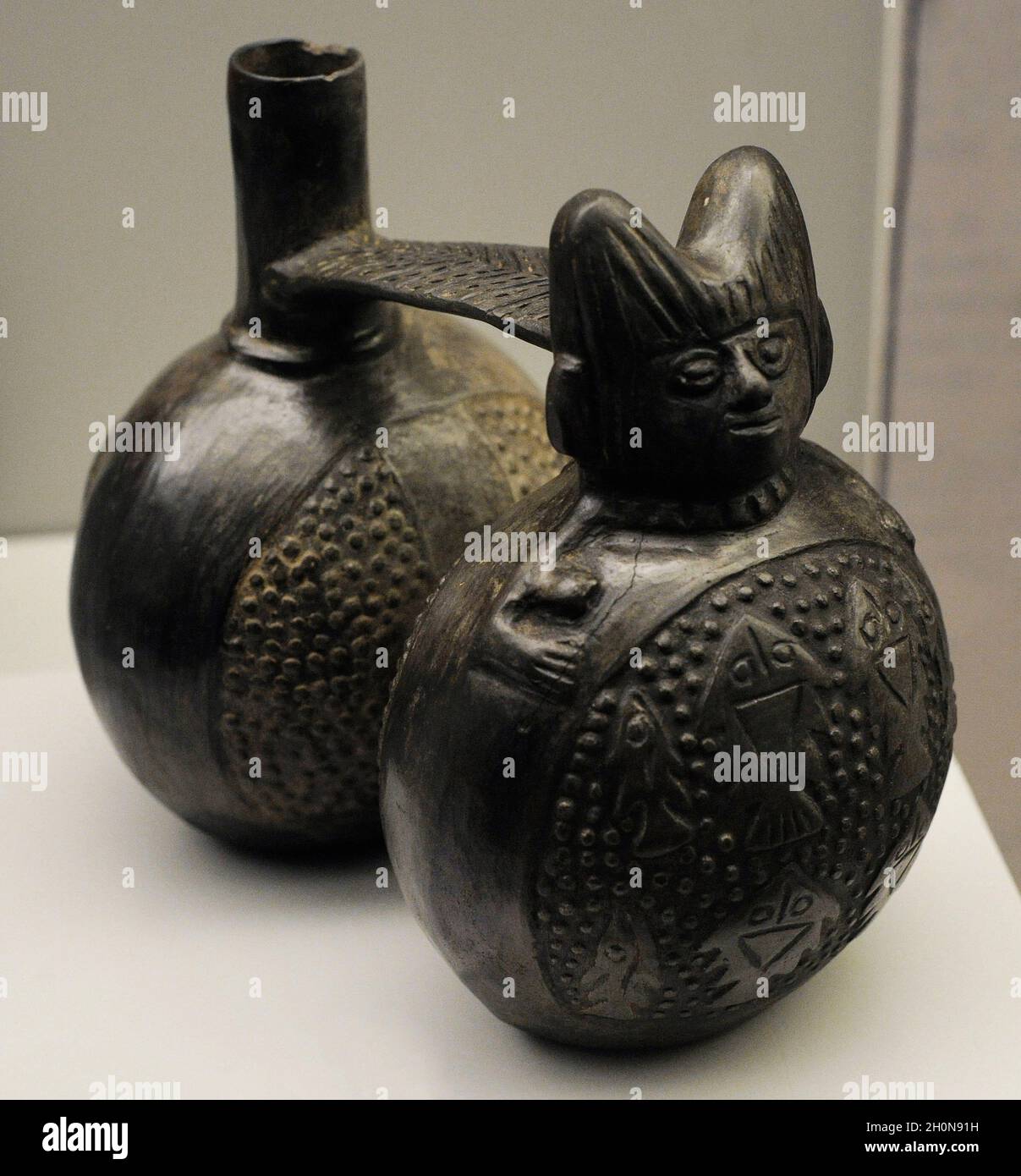 Inca ceramic hi-res stock photography and images - Alamy
